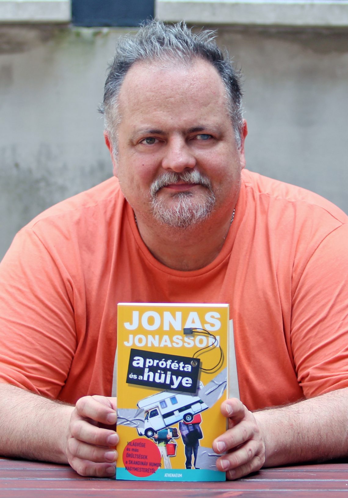 Mészáros Máté könyvajánlója
